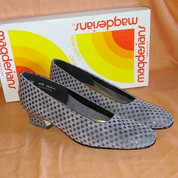 California Magdesians | Shoes | California Magdesians Heels Size 6 2 S ...